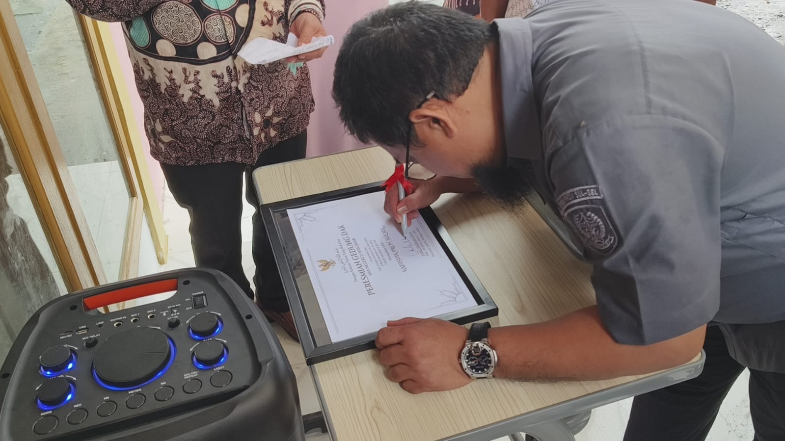 Kadisdik Sulsel, Andi Iqbal Nadjamuddin Resmikan Lab Komputer, UKS dan ...